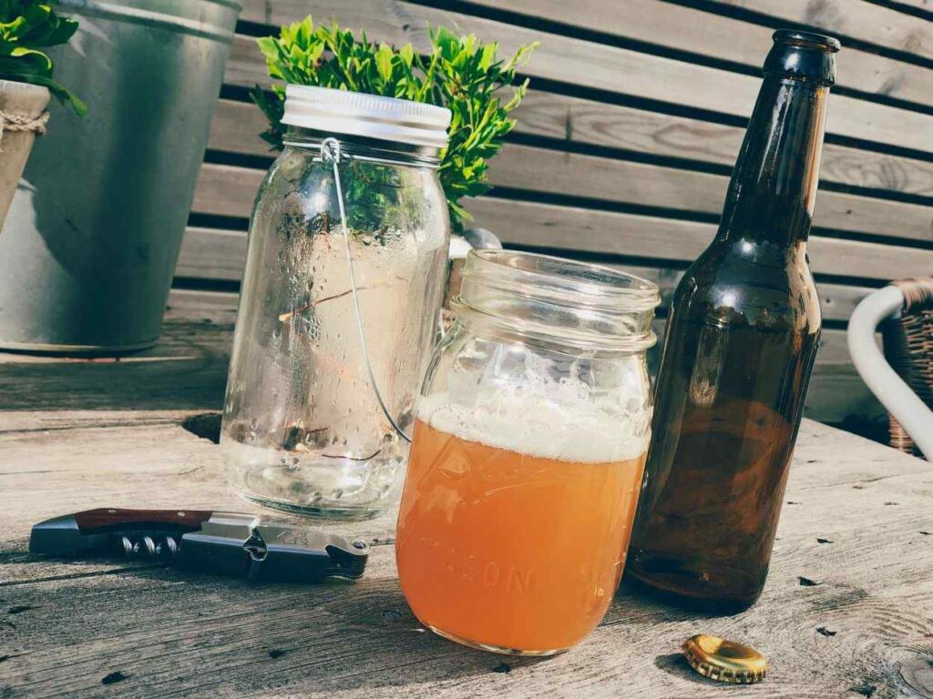 Piwo rżnięte, czyli řezané pivo – piwo ciemne i jasne w proporcji pół ...
